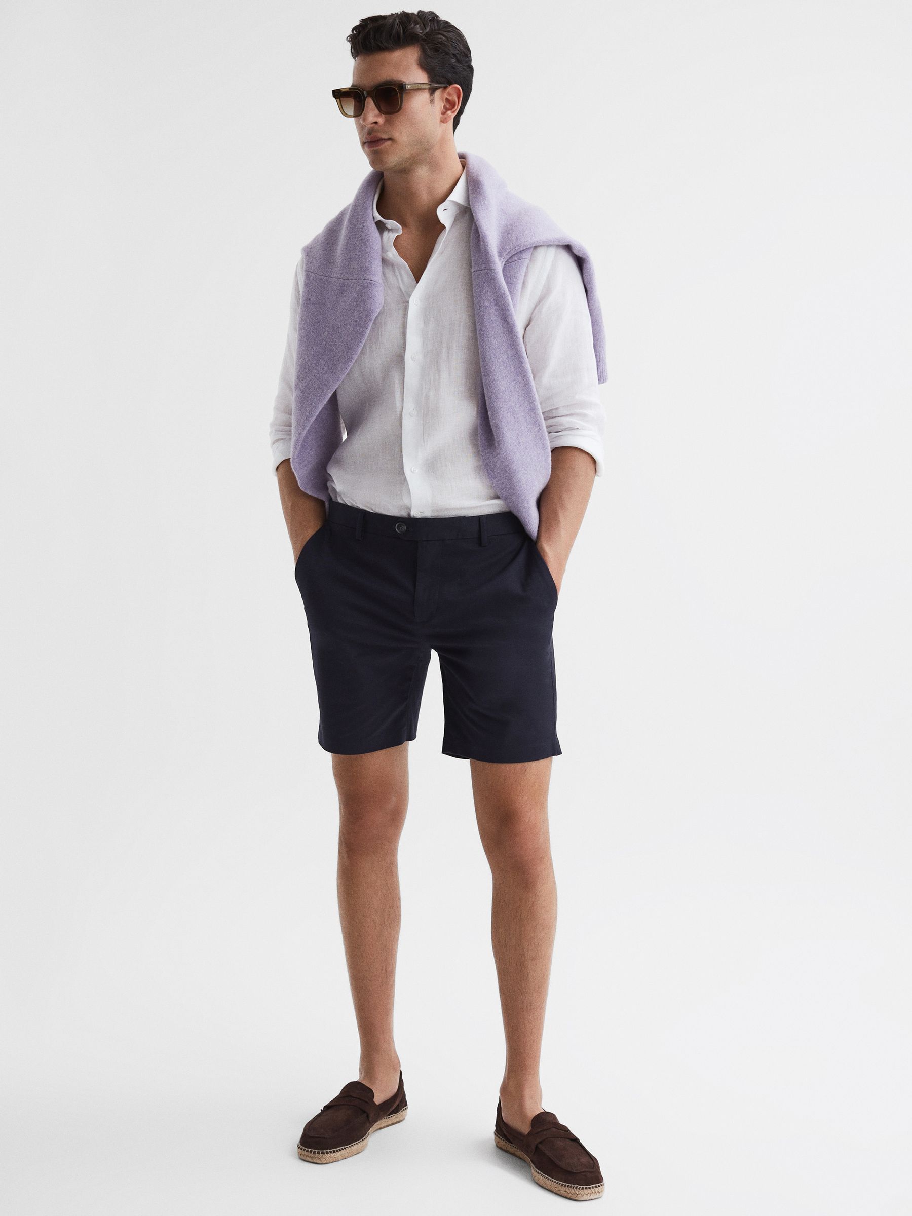 Short Length Casual Chino Shorts in Navy - REISS