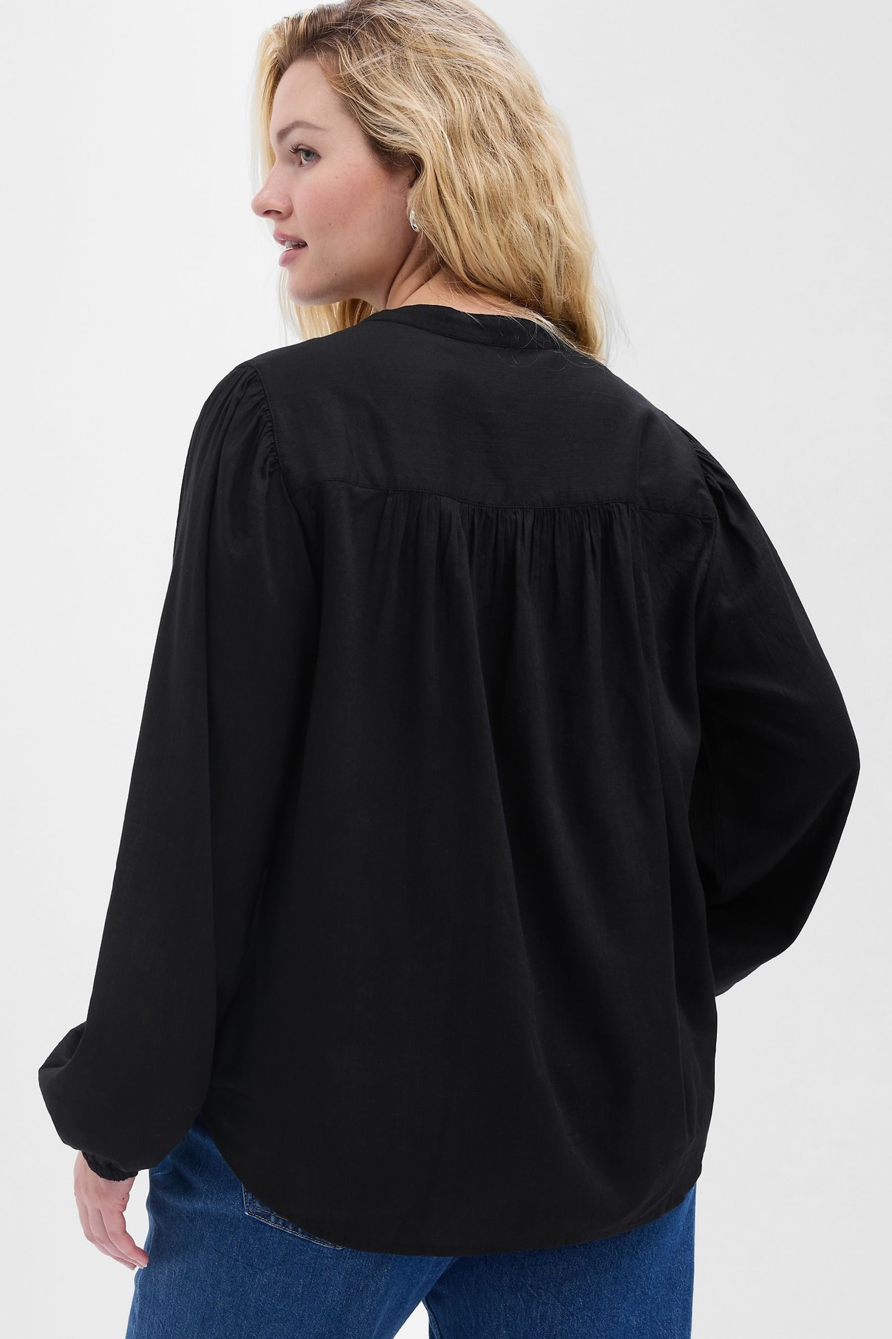 Buy Black Relaxed Popover Shirt from the Gap online shop