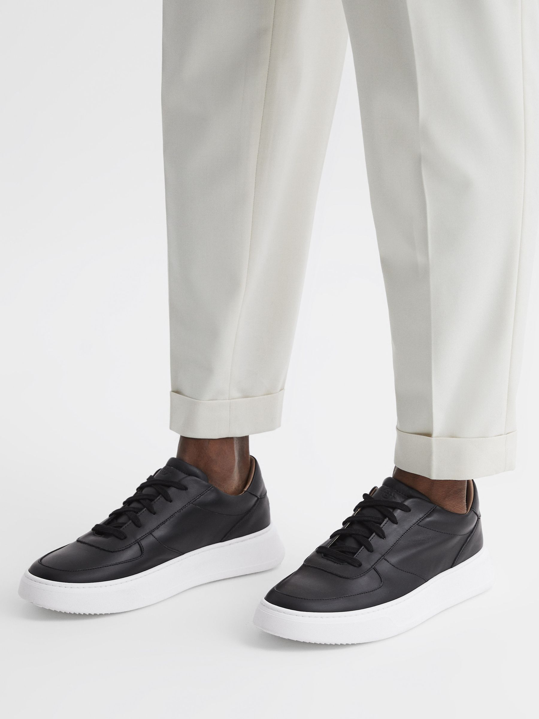 Reiss Unseen Marais Trainers in Black - REISS