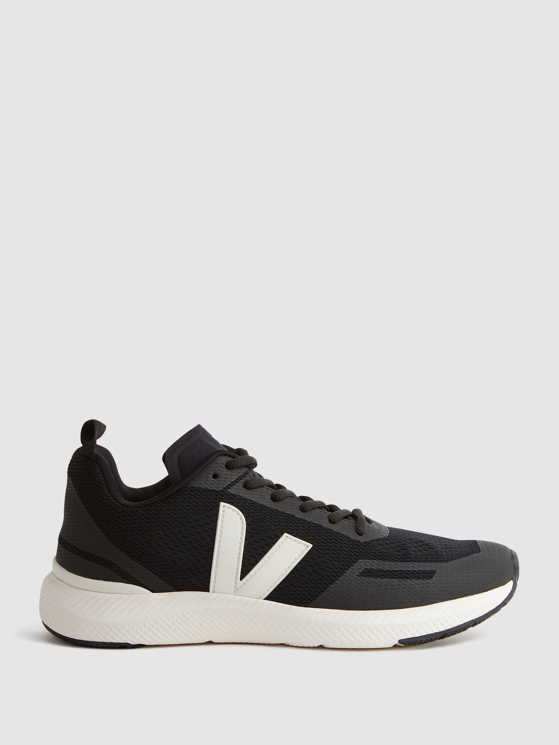 Reiss Reiss Impala Lightweight Trainers in Cream/Black - REISS