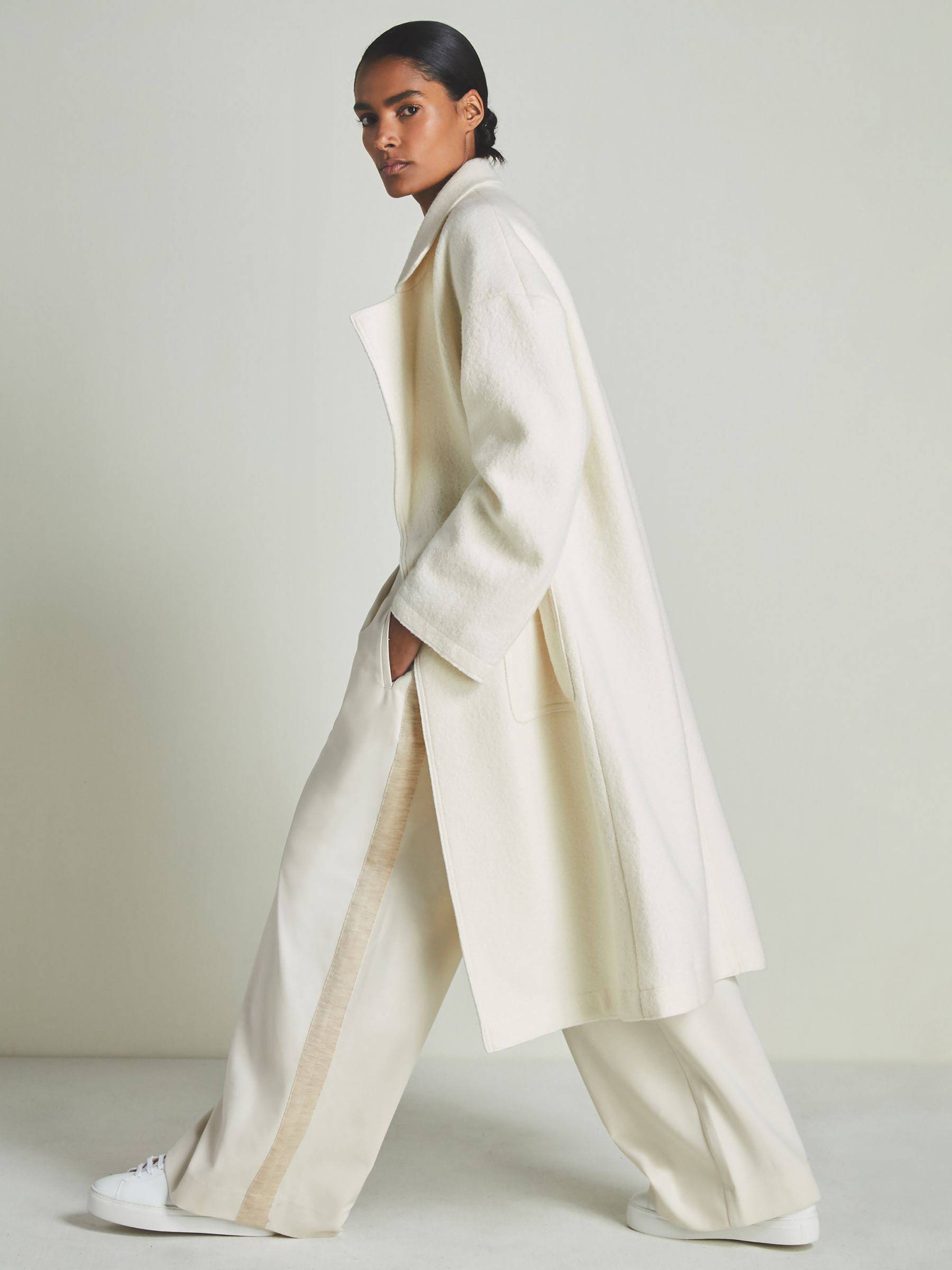 Reiss Reiss | Les 100 Ciels Twill Trousers with Wool in Cream | REISS