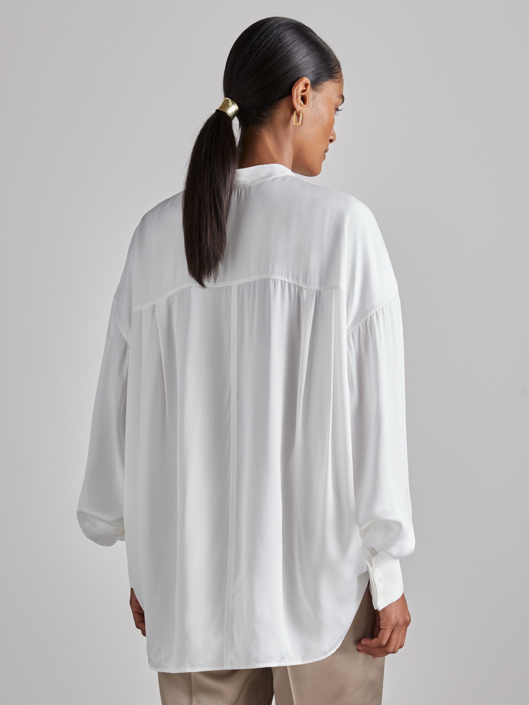 Reiss Atelier Keyhole-Neck Top in Off White - REISS