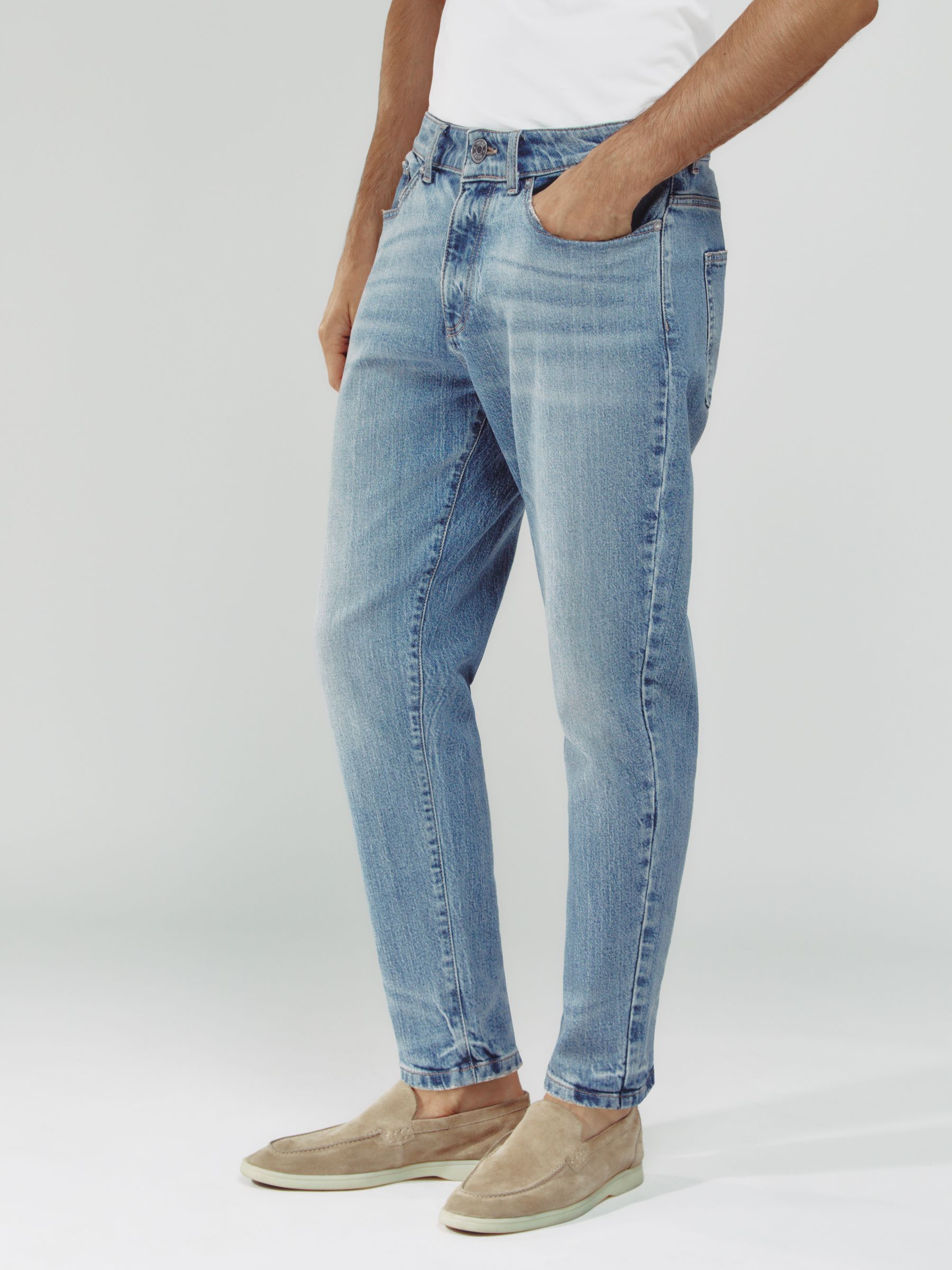 Reiss Relaxed-Fit Cropped Jeans in Light Blue Wash - REISS