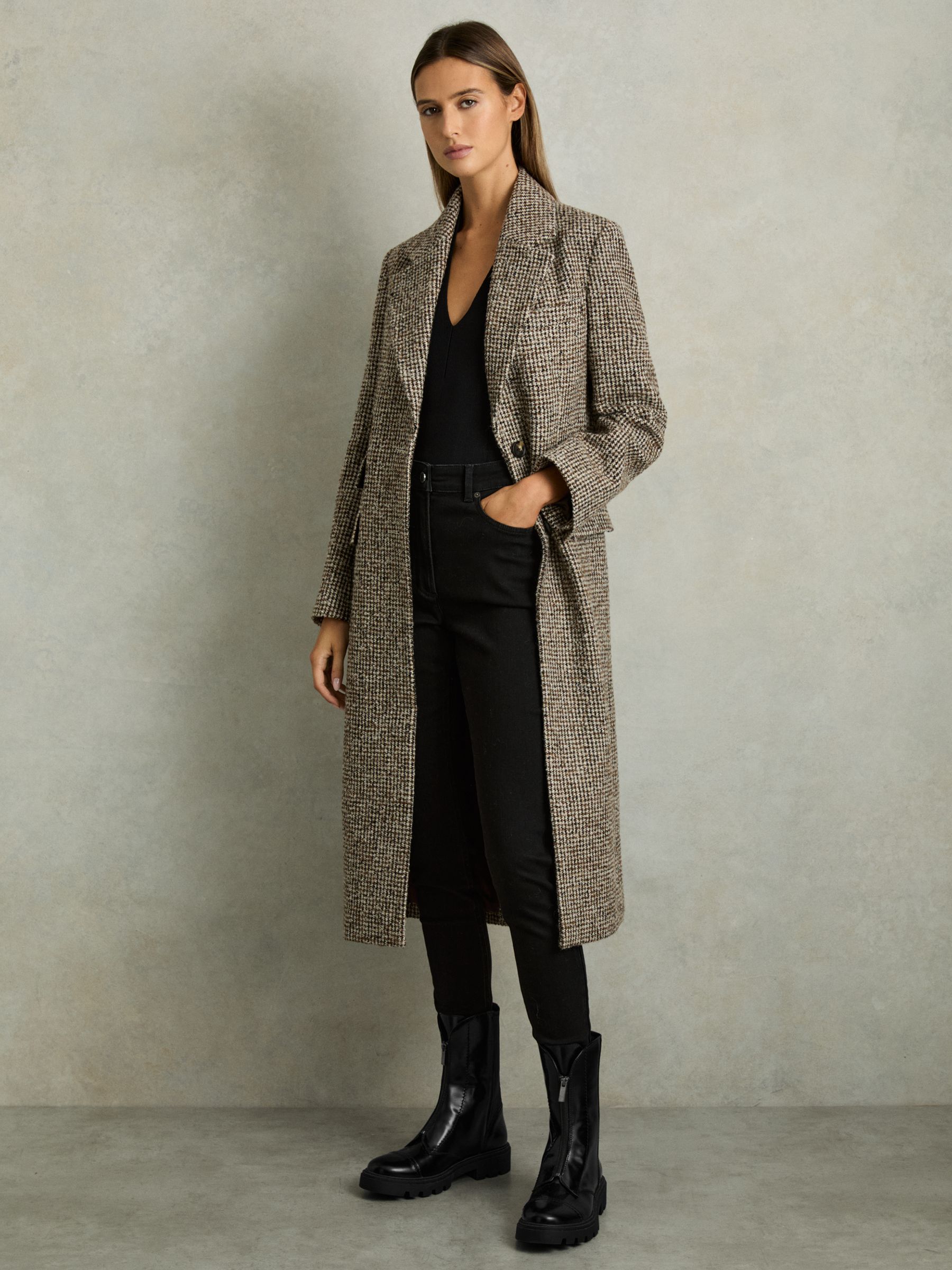 Reiss Leather Zip-Front Ankle Boots in Black - REISS