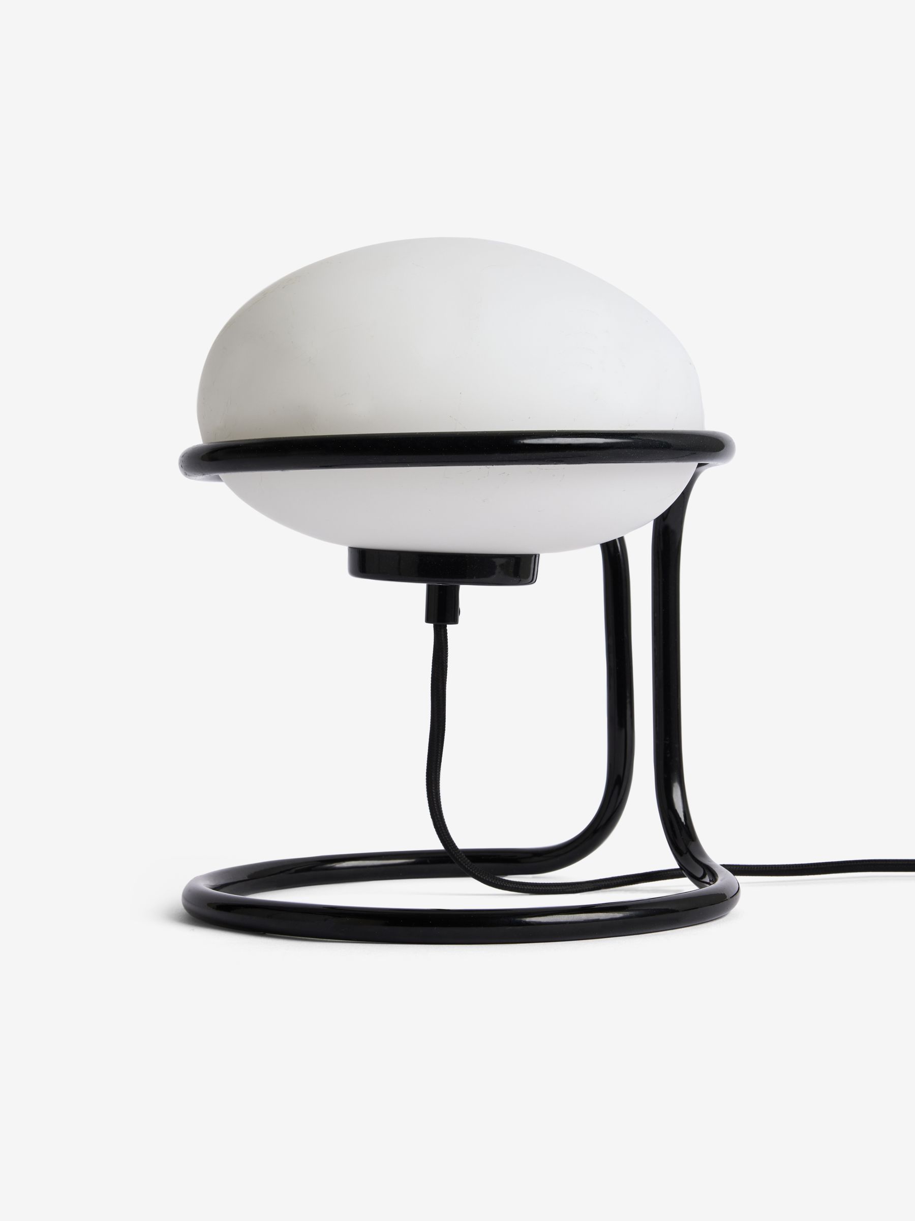 Piper Table Lamp in Black | Made