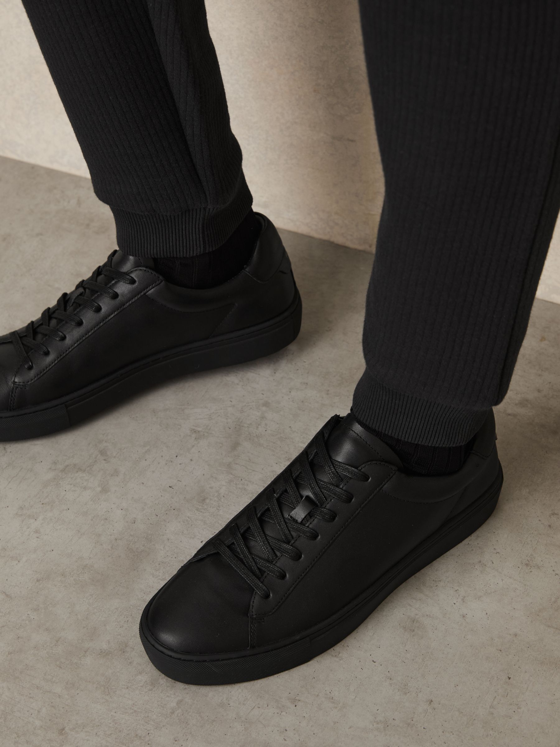 Reiss Leather Low-Top Trainers in All Black - REISS