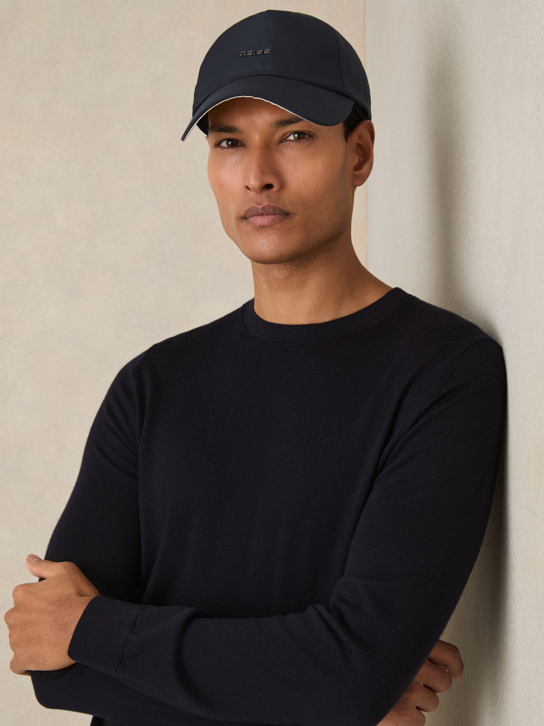 Reiss Logo Lettering Baseball Cap in Navy - REISS