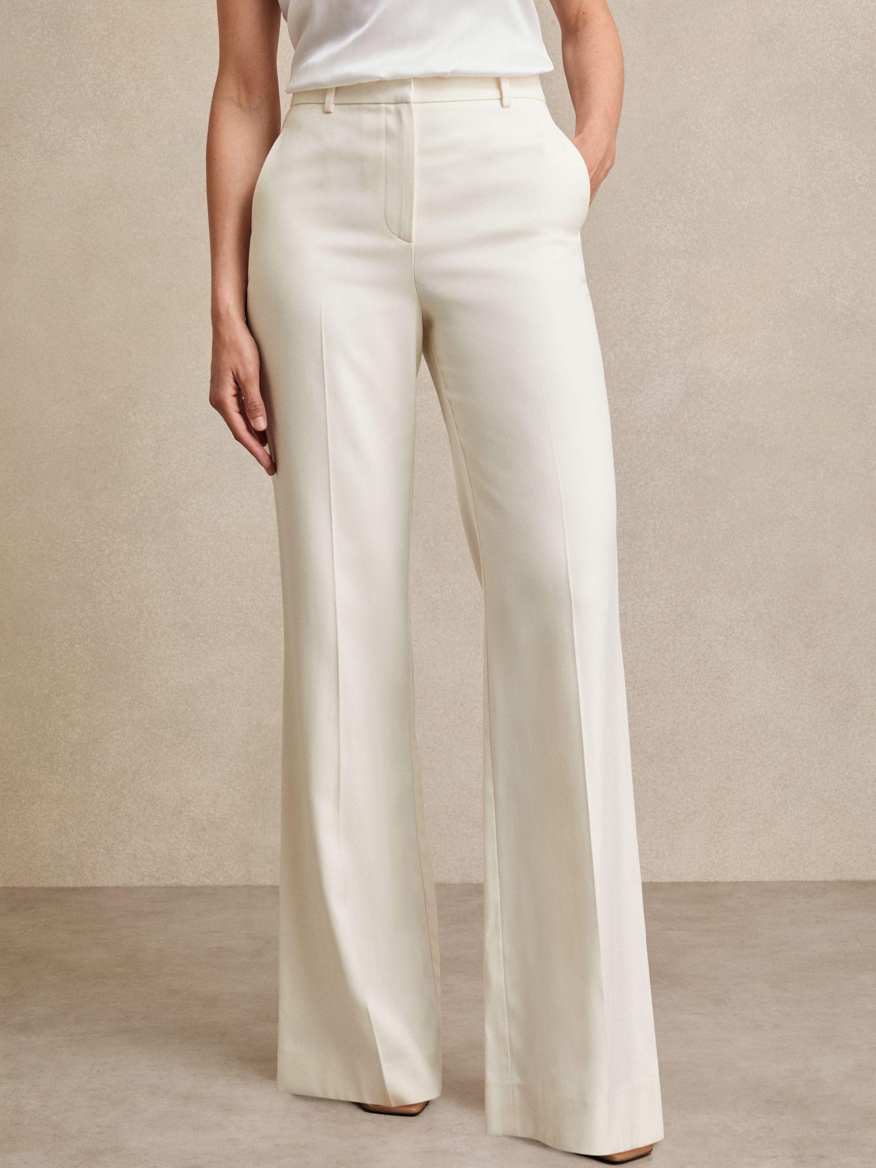 Reiss Wide-Leg Tailored Trousers in Cream - REISS