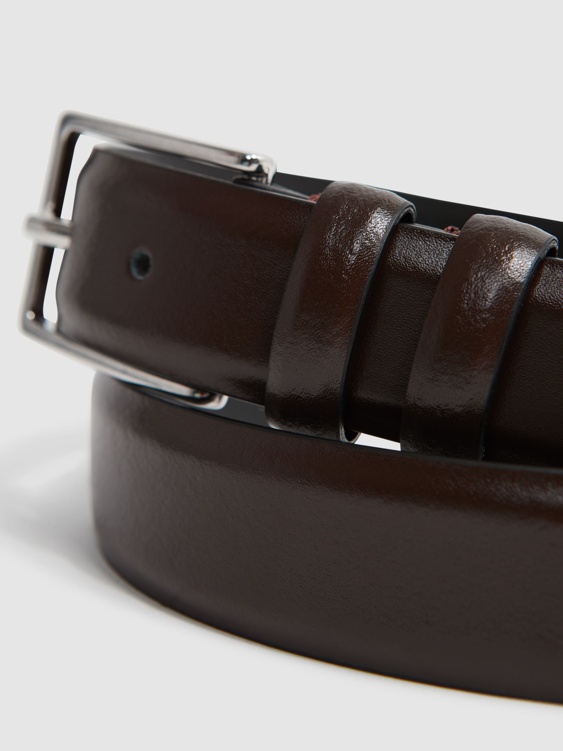 Reiss Smooth Leather Belt in Chocolate - REISS