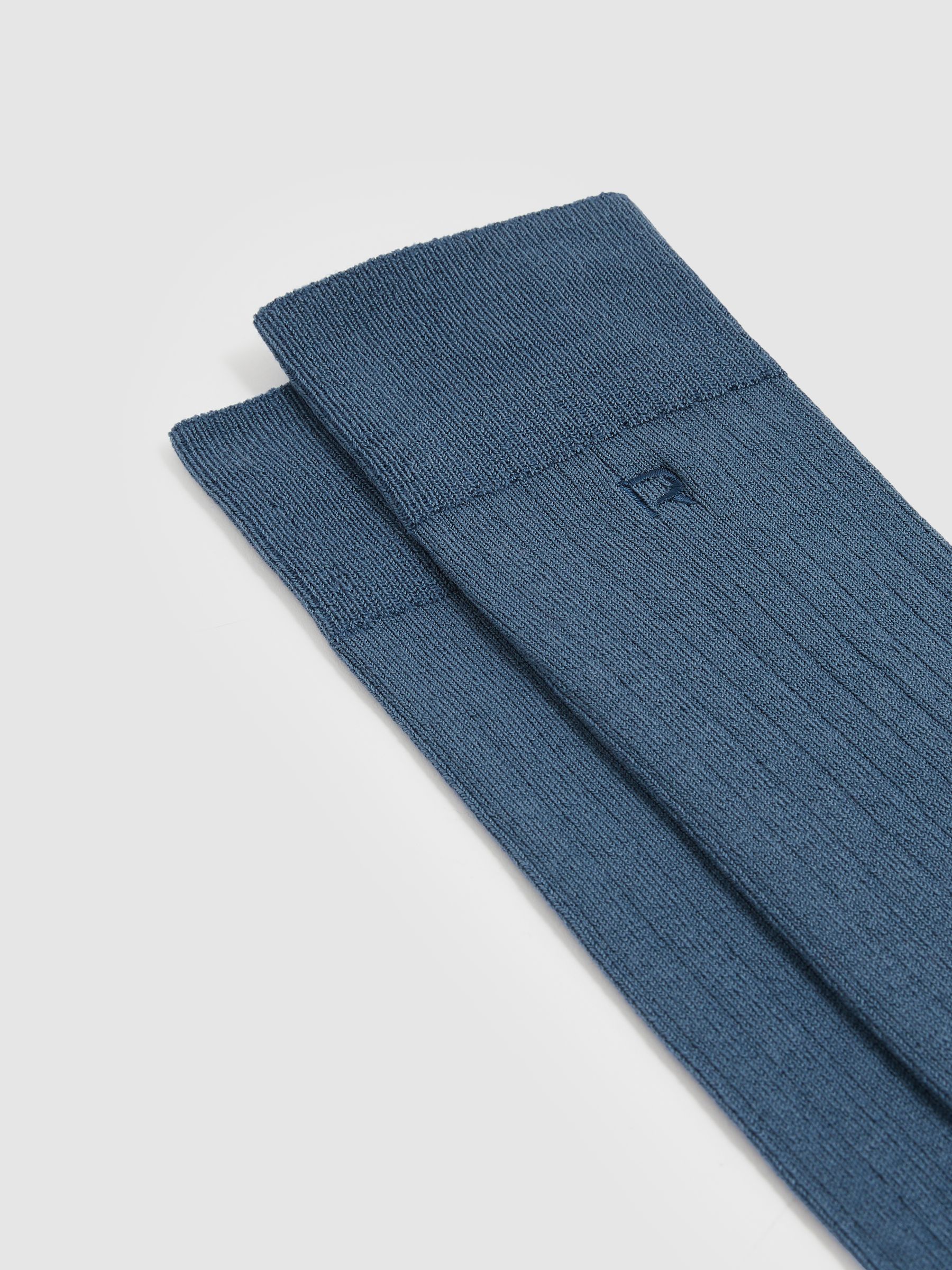 Reiss Cotton-Blend Logo-Embroidered Socks in Denim Blue - REISS