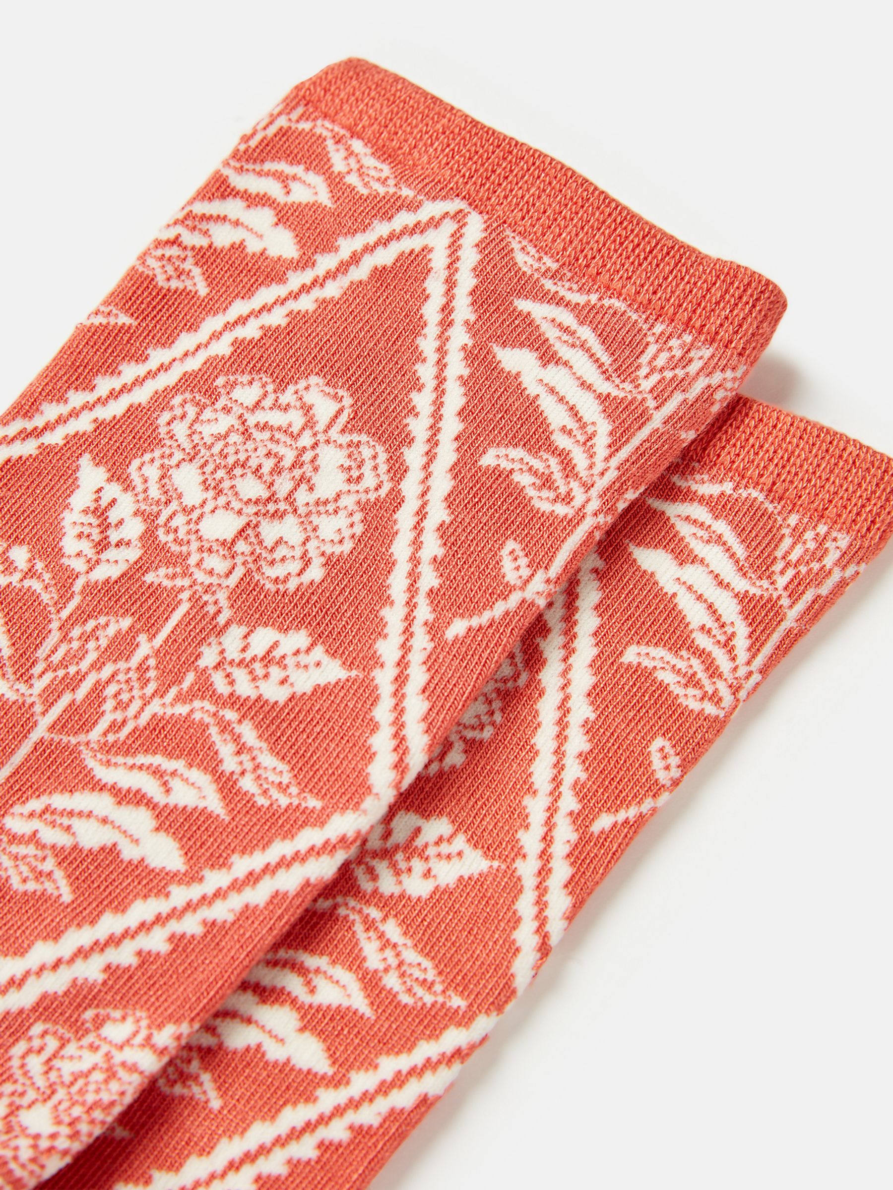 Excellent Everyday Pink Floral Ankle Socks | Joules