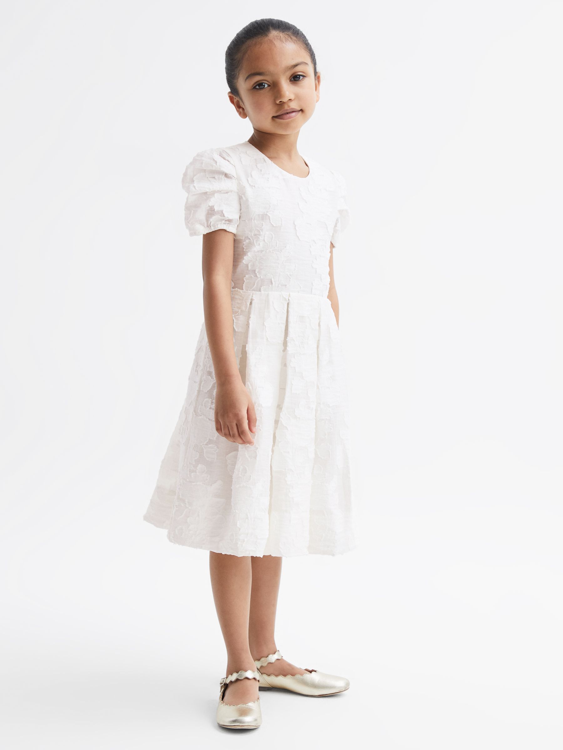 Reiss Junior Floral Print Textured Dress in Ivory - REISS