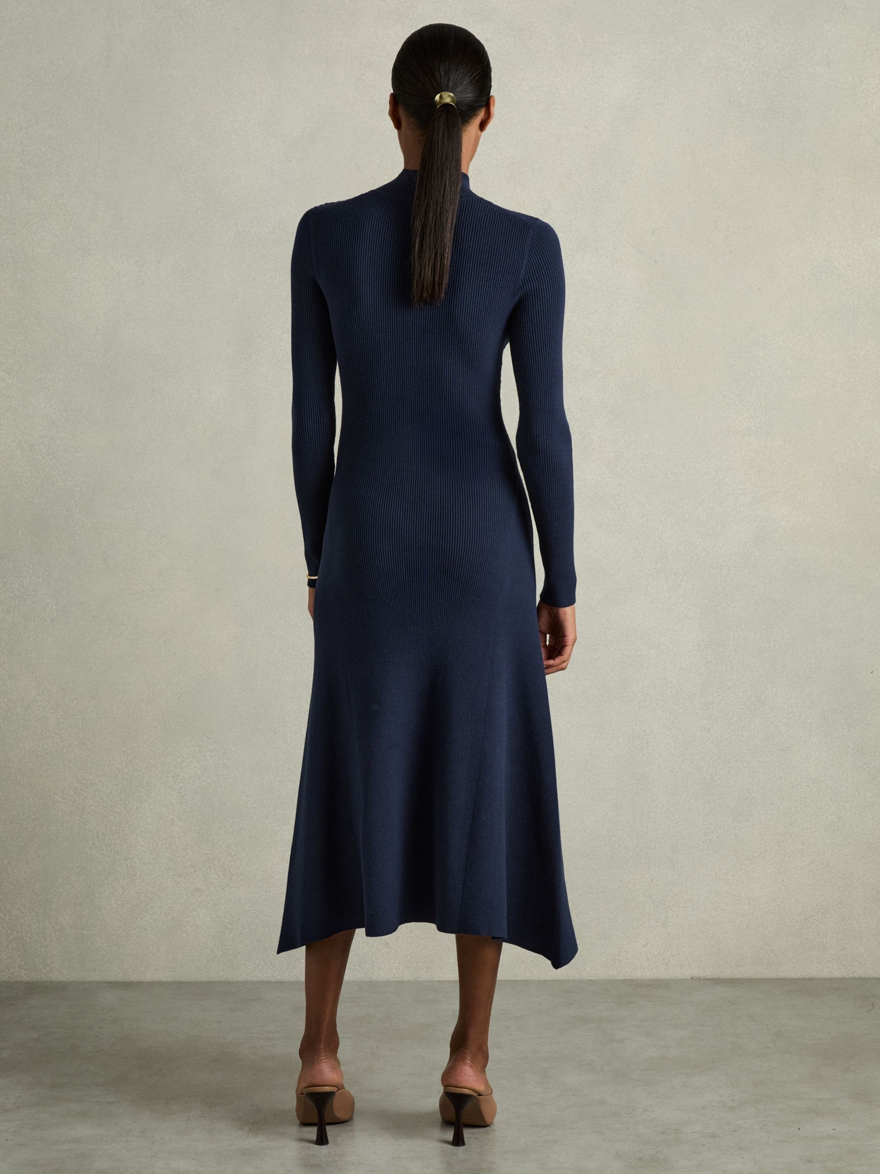Reiss Round Neck Ribbed Midi Dress in Navy - REISS