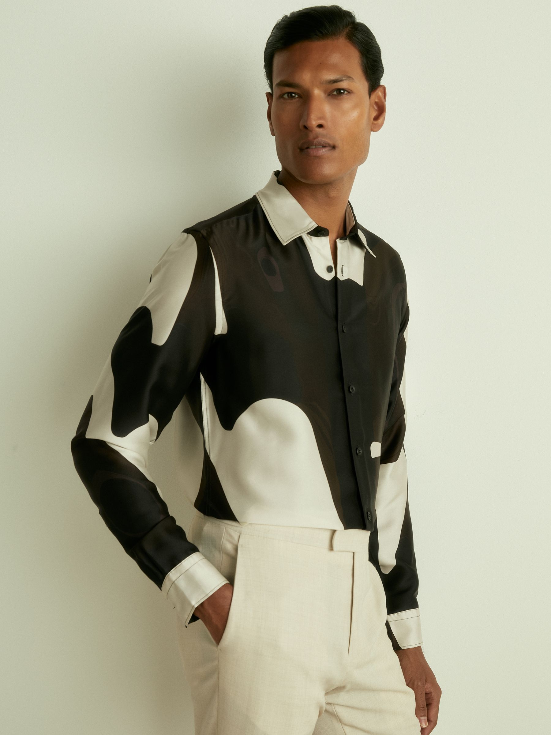 Reiss Abstract-Print Poplin Shirt in Chocolate Brown | REISS