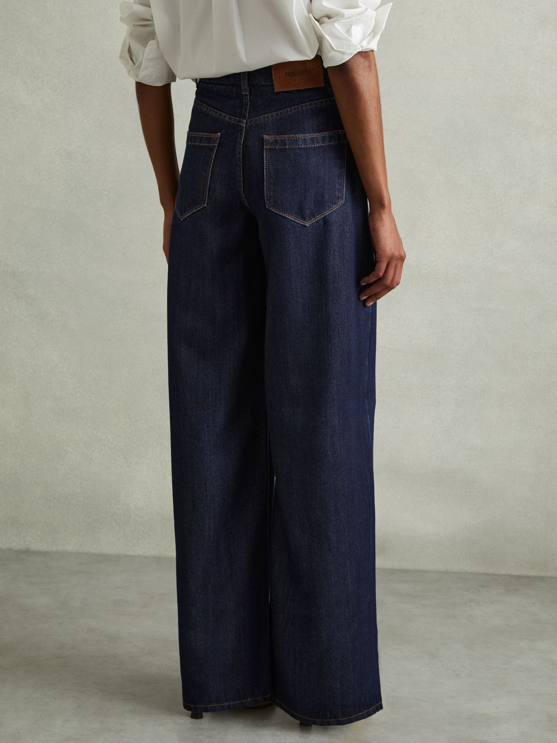 Reiss Double Pleat Wide Leg Jeans in Indigo - REISS