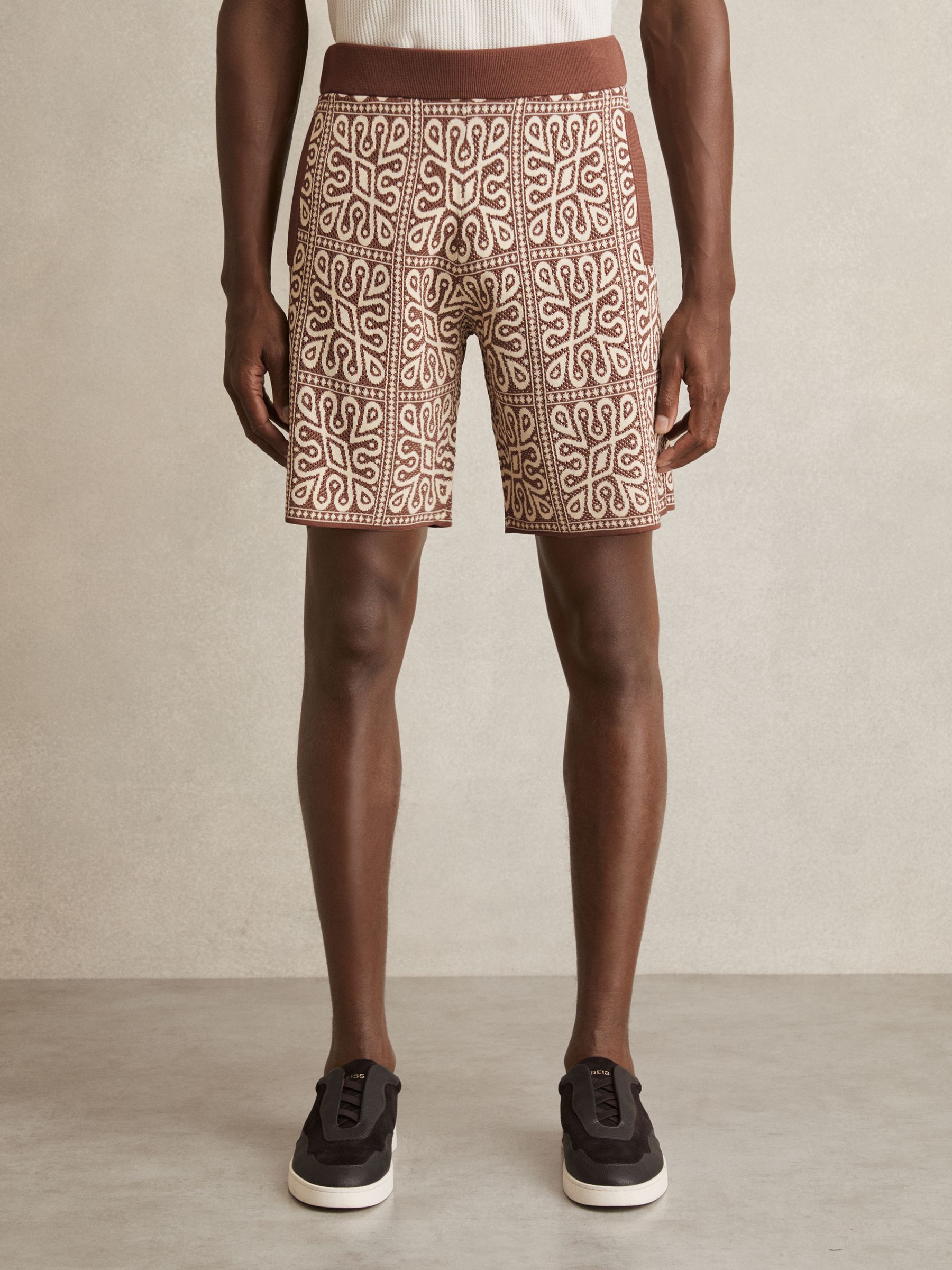Reiss Tile Pattern Knit Shorts in Brown/White - REISS