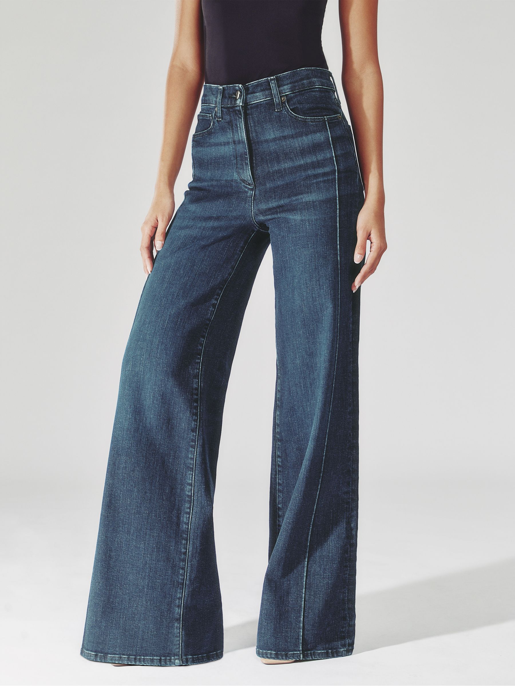 Reiss Stretch-Cotton Wide-Leg Jeans in Mid Blue - REISS