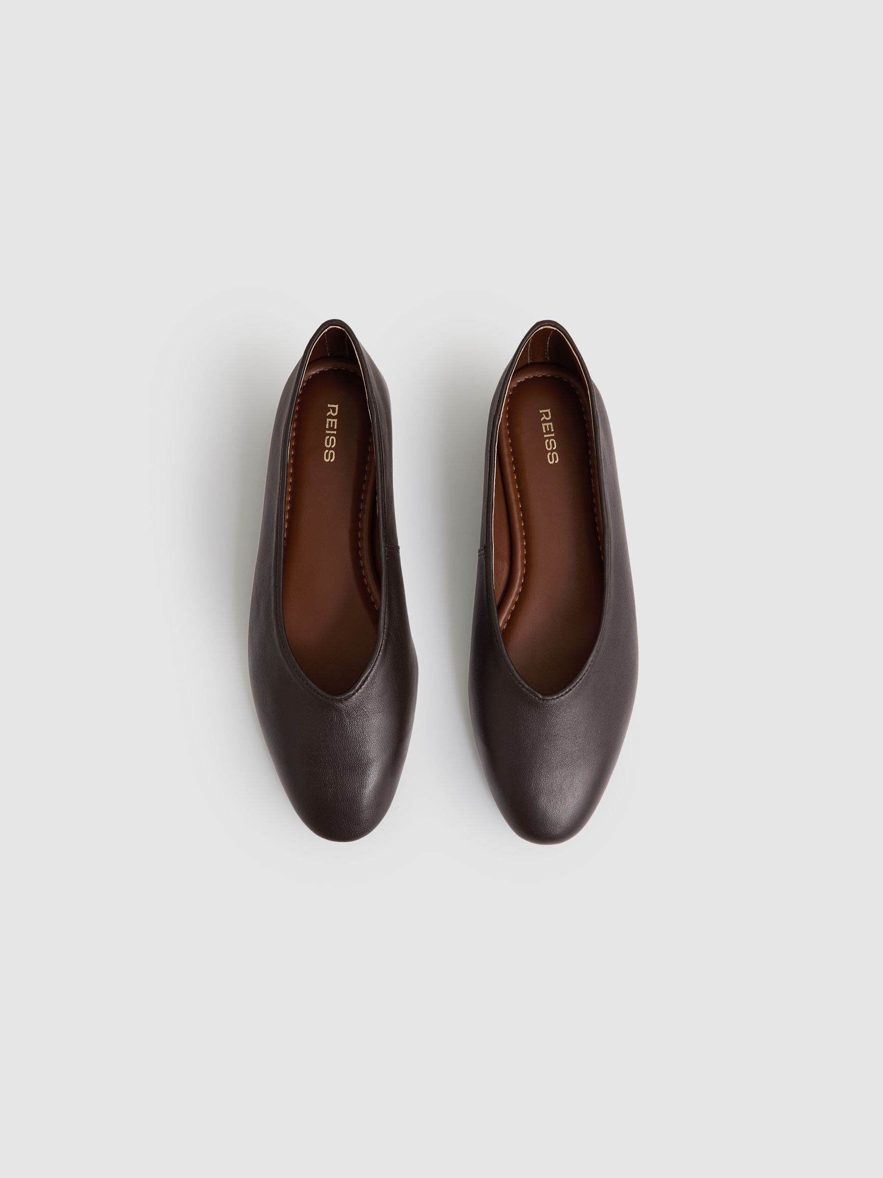 Reiss Leather Rounded-Point Toe Ballet Flats in Chocolate - REISS