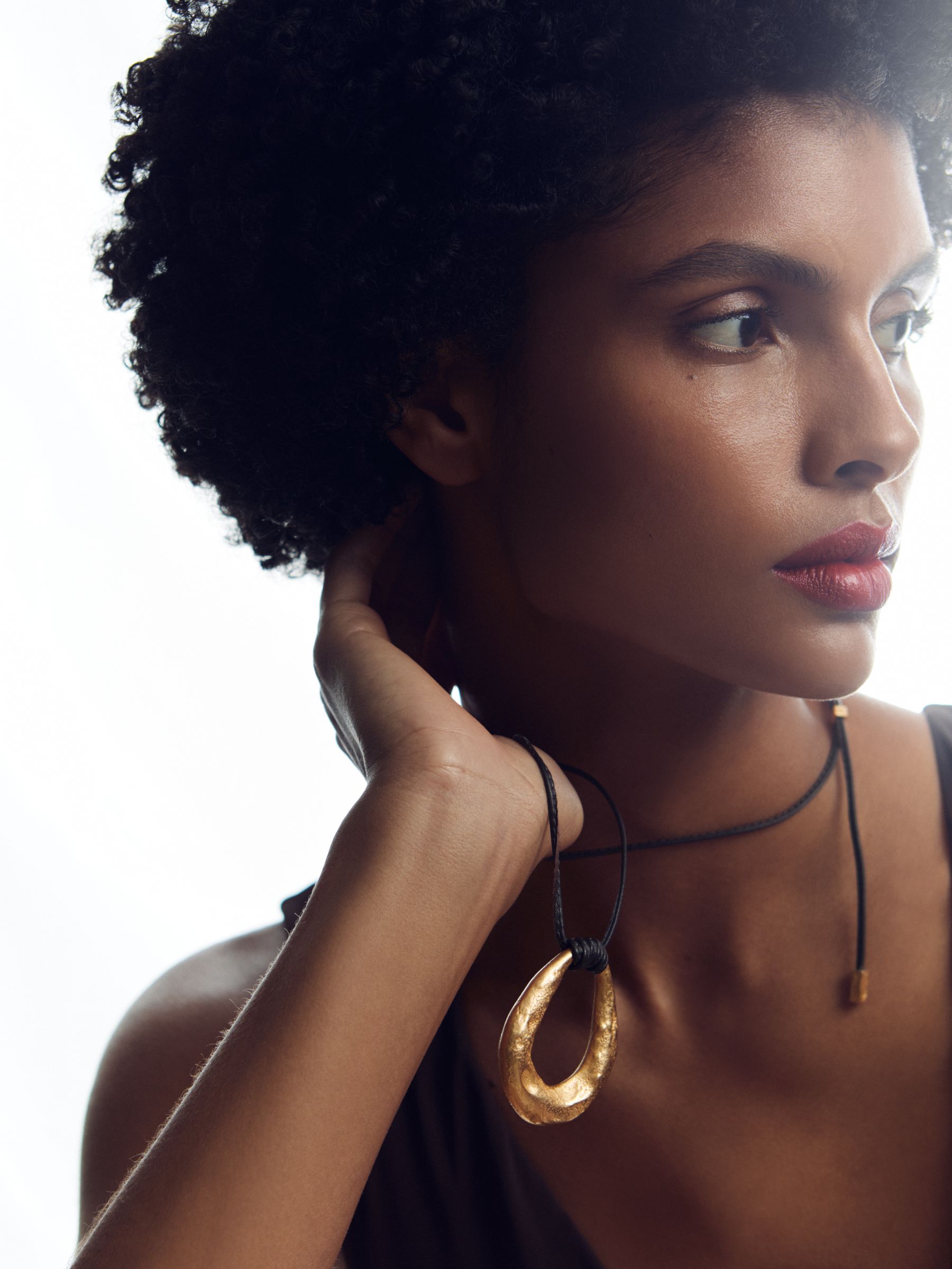 Reiss Molten Link Pendant Necklace in Gold Tone | REISS