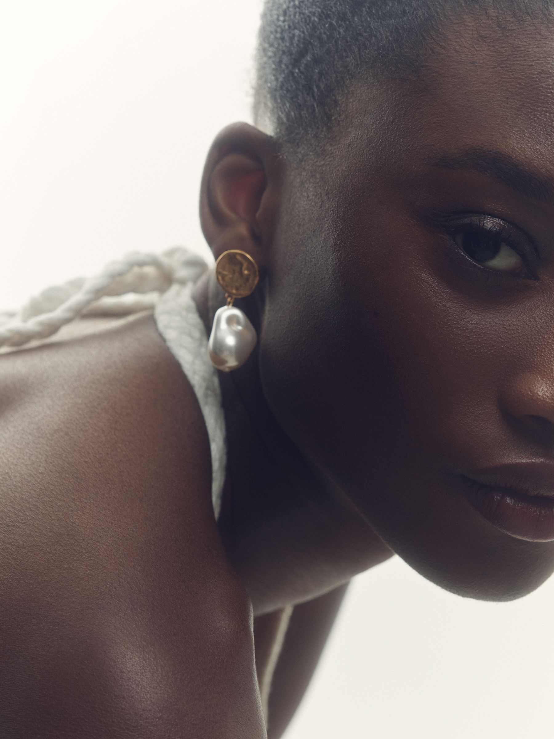 Reiss Molten Faux-Pearl Drop Earrings in Gold Tone - REISS