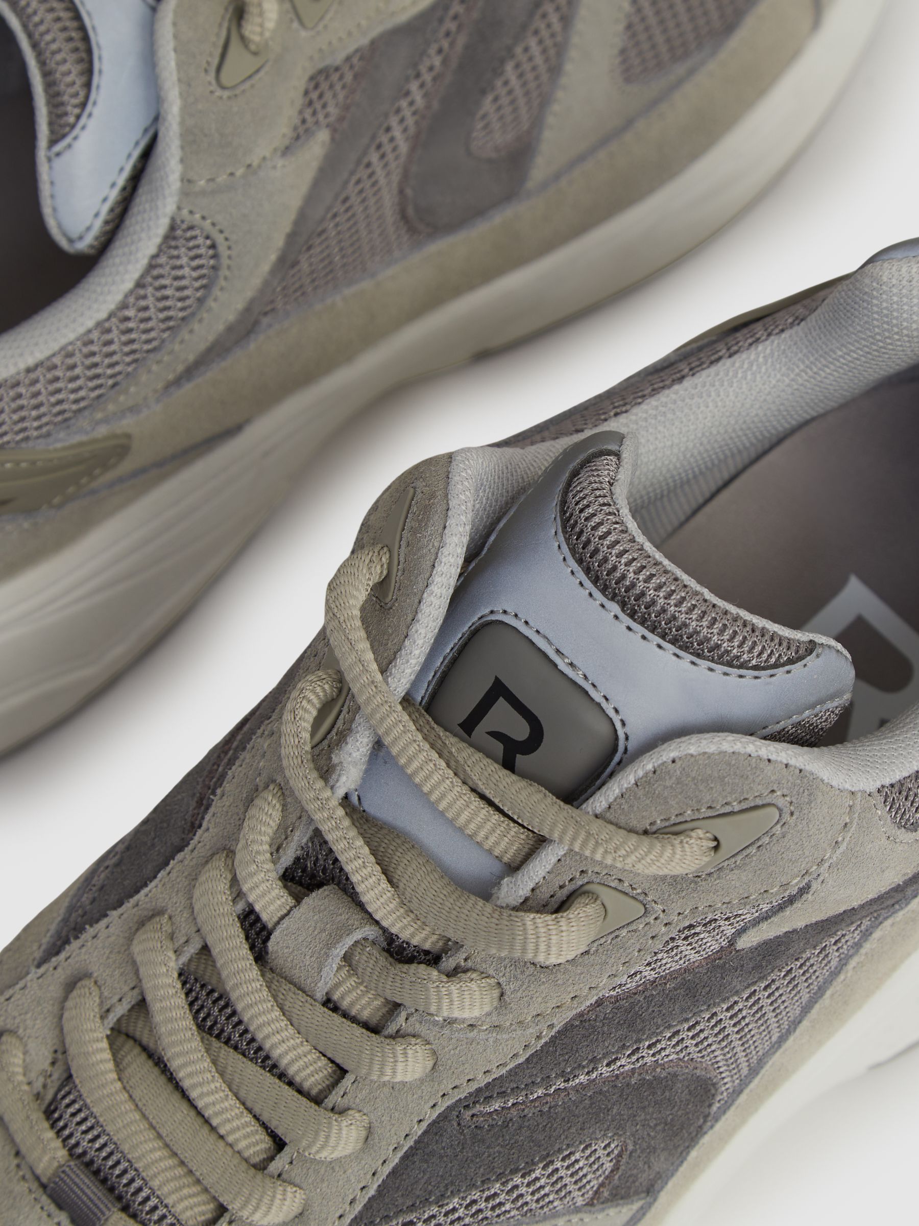 Reiss Panelled Running Trainers in Grey - REISS
