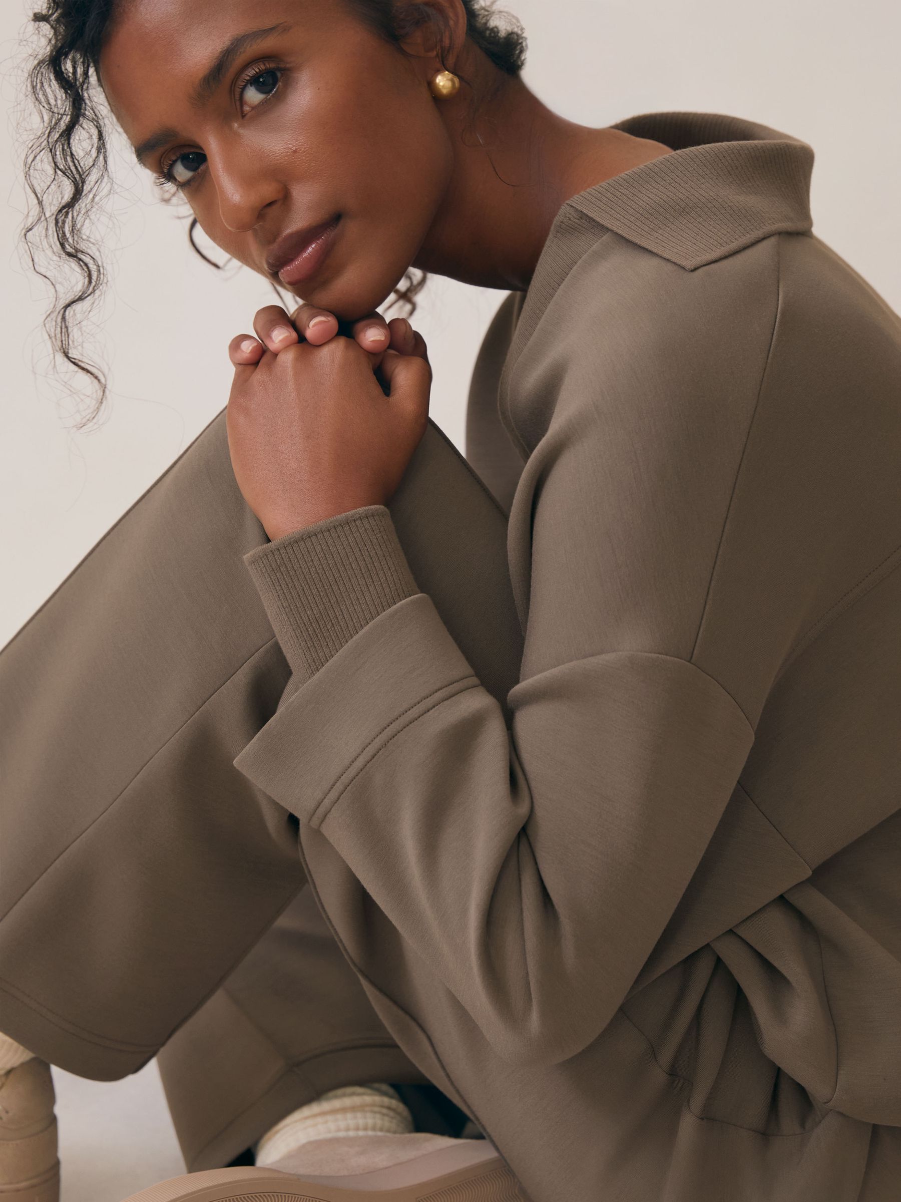 Reiss Premium Interlock Wide-Leg Joggers in Khaki Green | REISS