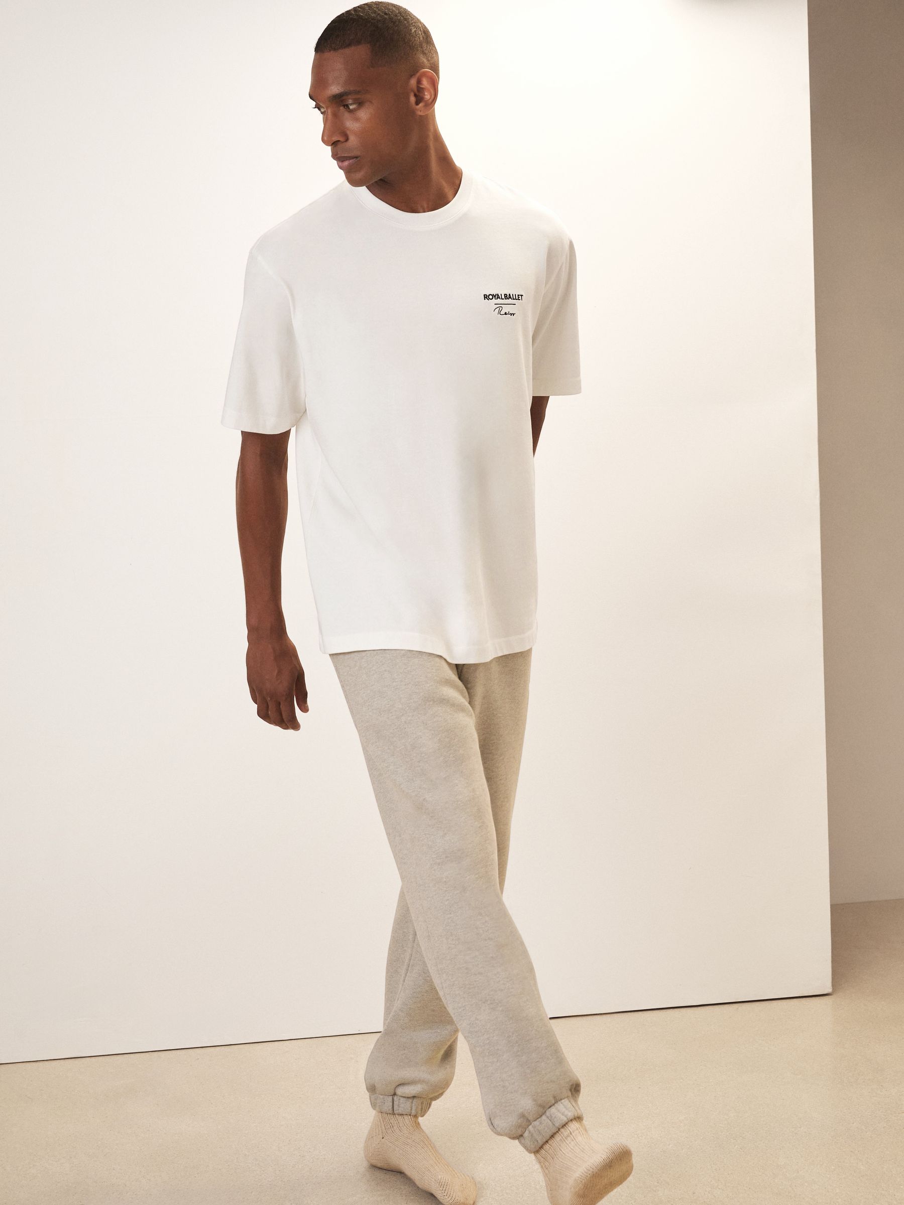 Reiss Reiss | Royal Ballet Logo Unisex Fit T-Shirt in White | REISS
