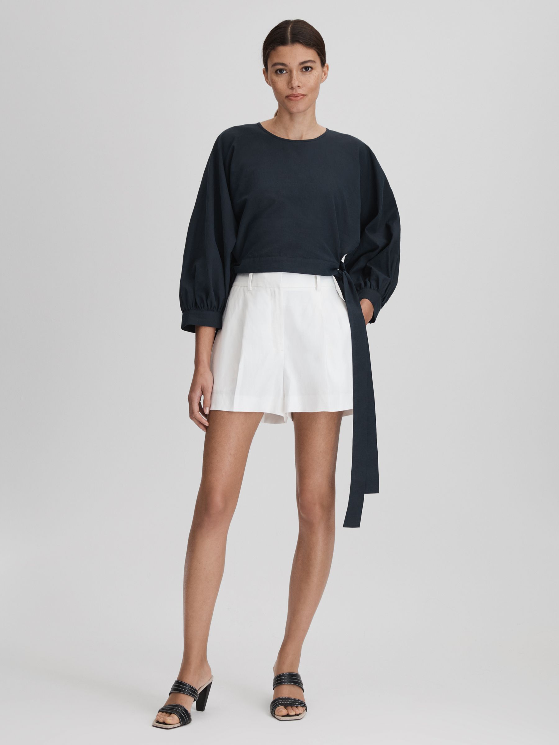 Reiss Cropped Blouson Sleeve Top With Linen in Navy - REISS