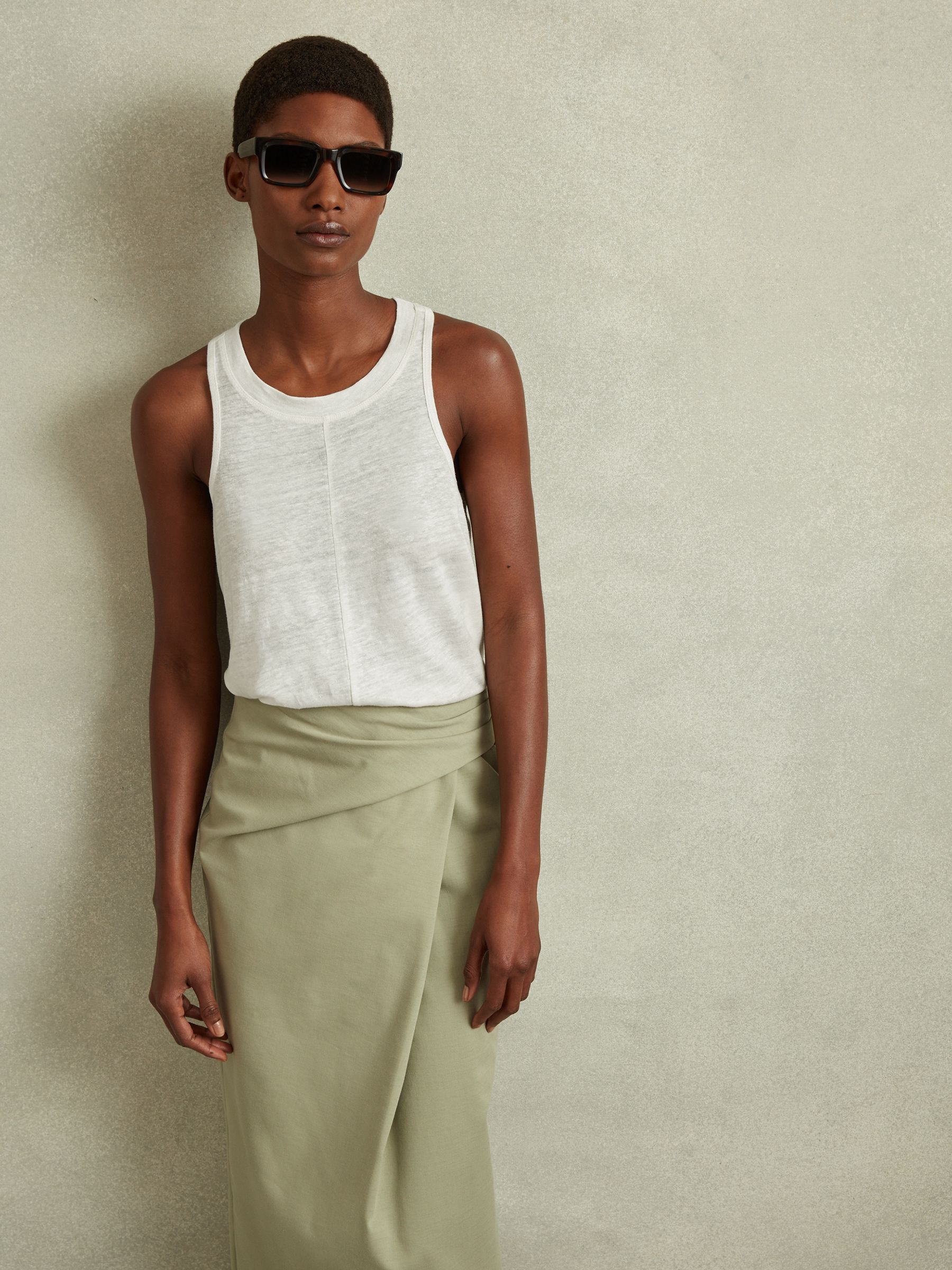 Reiss Linen Waterfall Vest in White - REISS