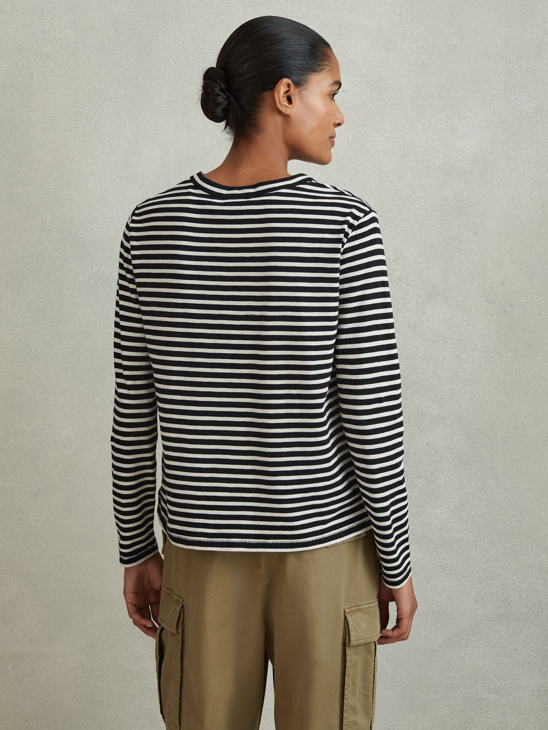 Reiss Cotton Striped Crew Neck Top in Black/Ivory - REISS
