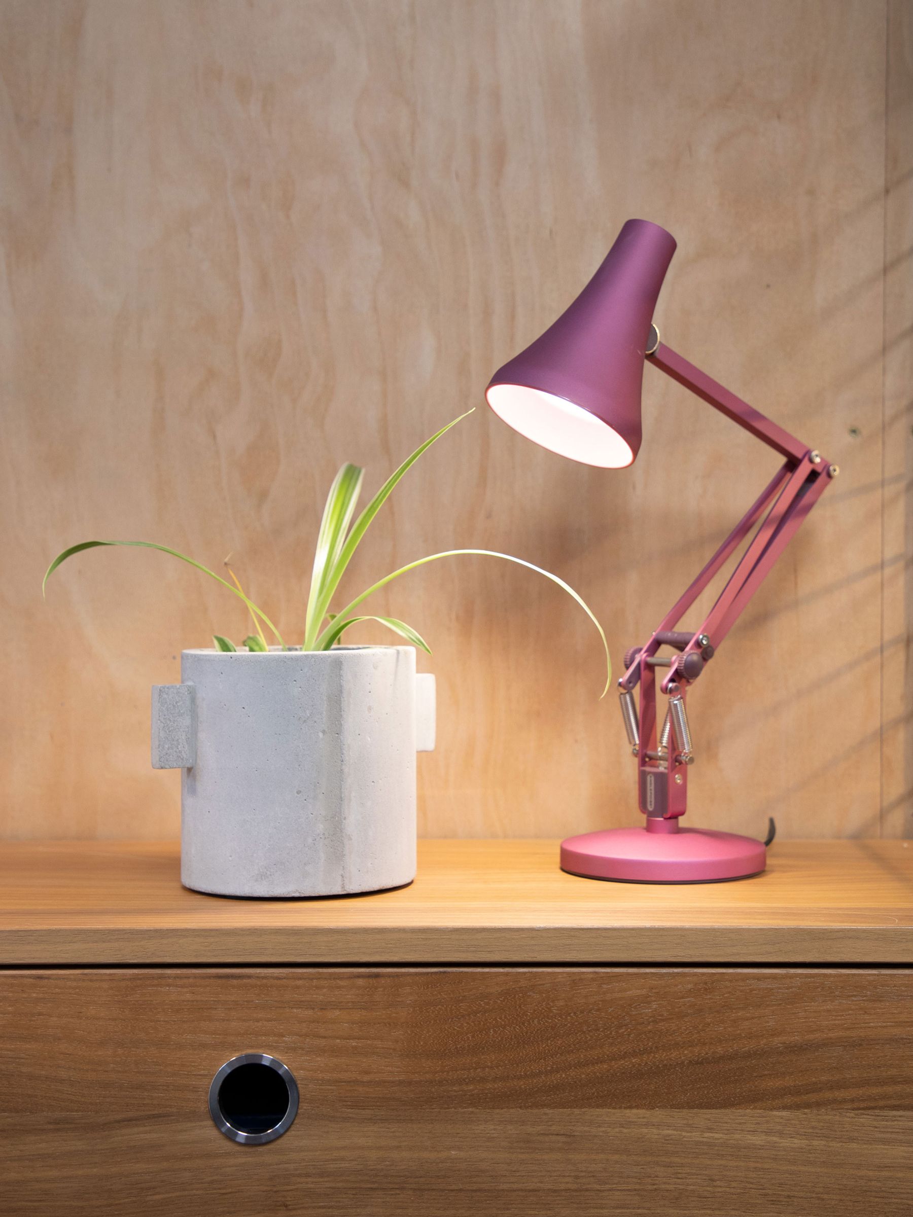 Anglepoise Red 90 Mini Mini Desk Lamp | Made