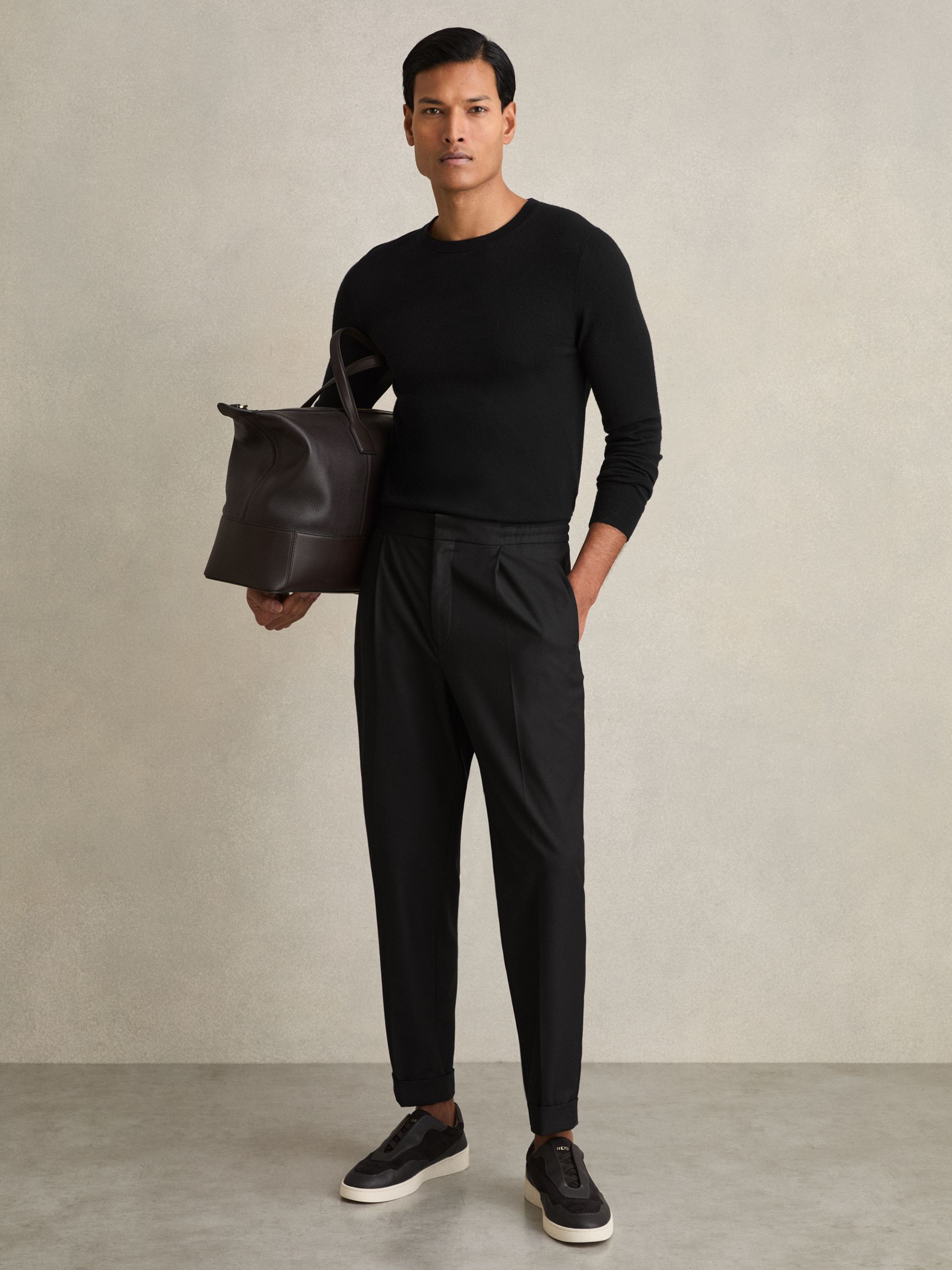 Reiss Relaxed Drawstring Trousers with Turn-Ups in Black - REISS