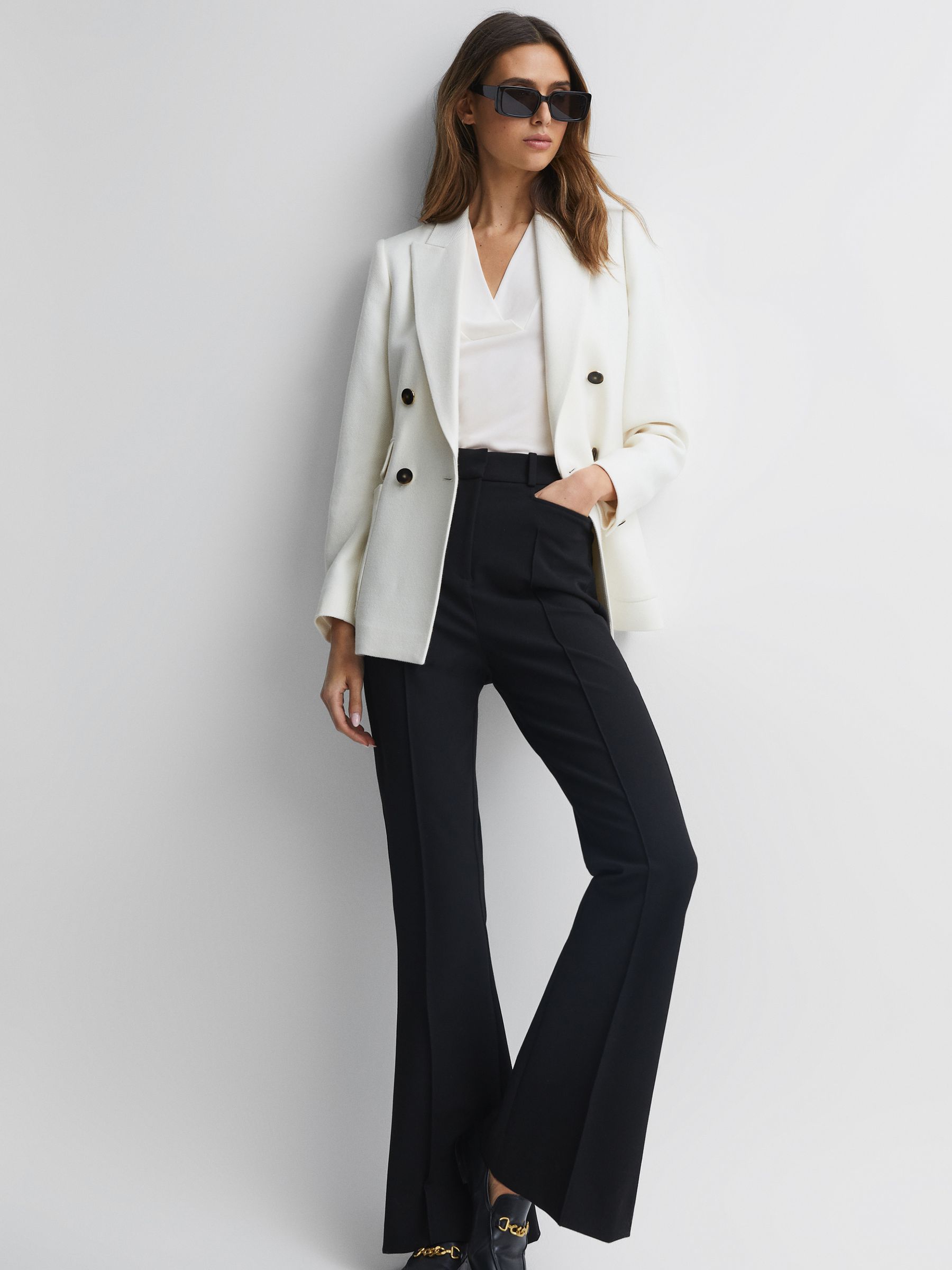 Reiss V-Neck Shell Blouse in Cream - REISS