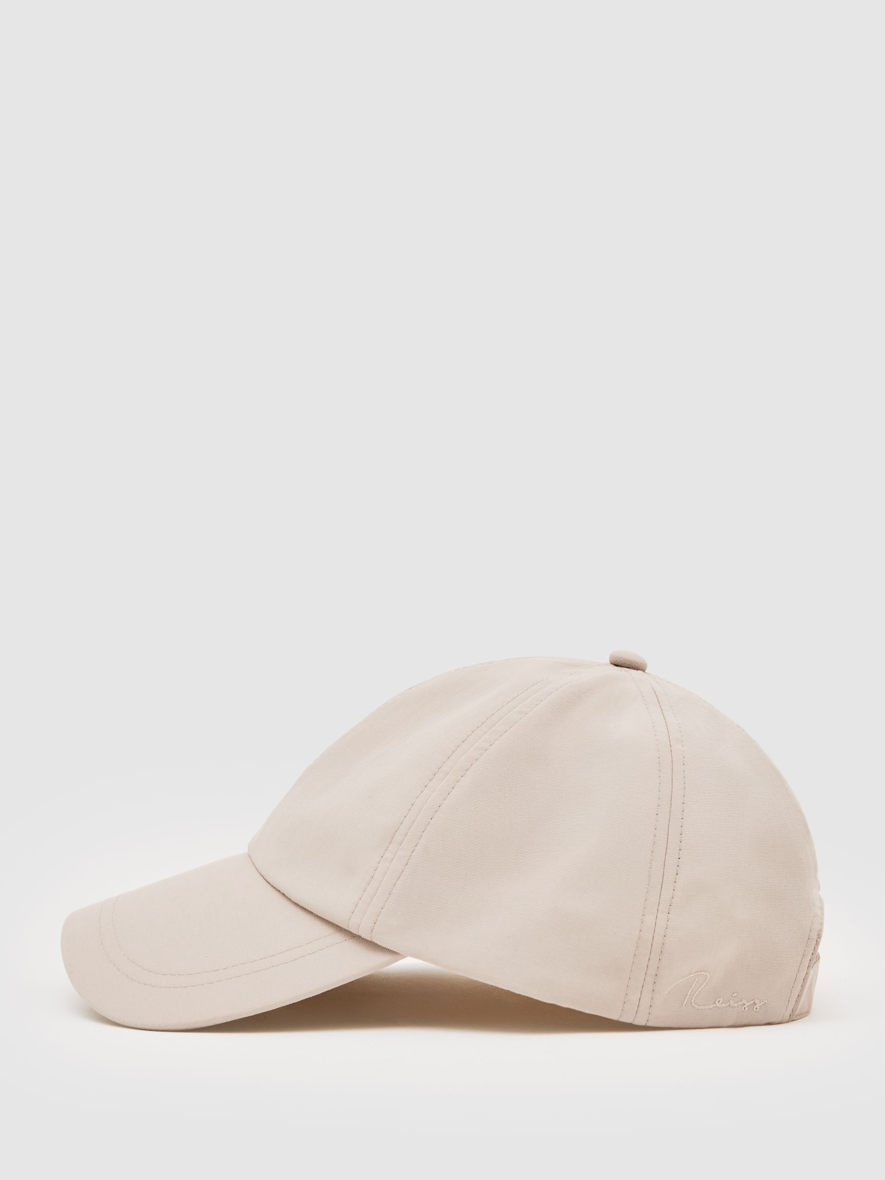 Reiss Embroidered-Logo Tech Baseball Cap in Stone - REISS