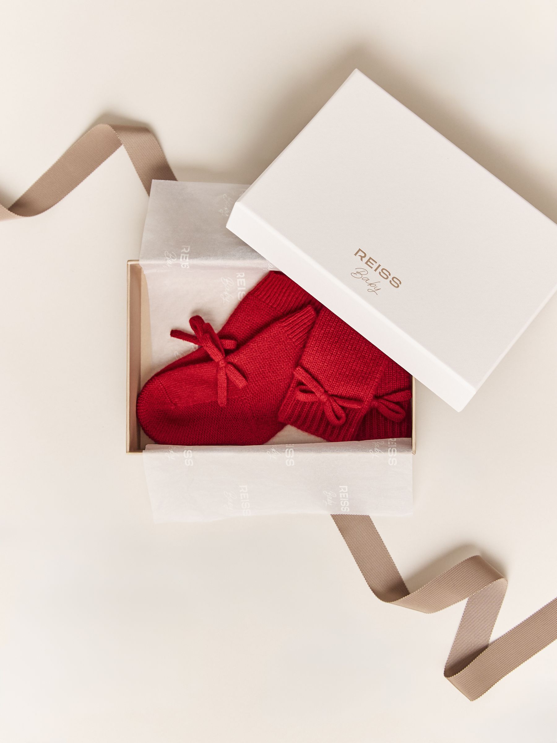 Reiss Cashmere Boots And Mittens Set 2 Pack in Red - REISS