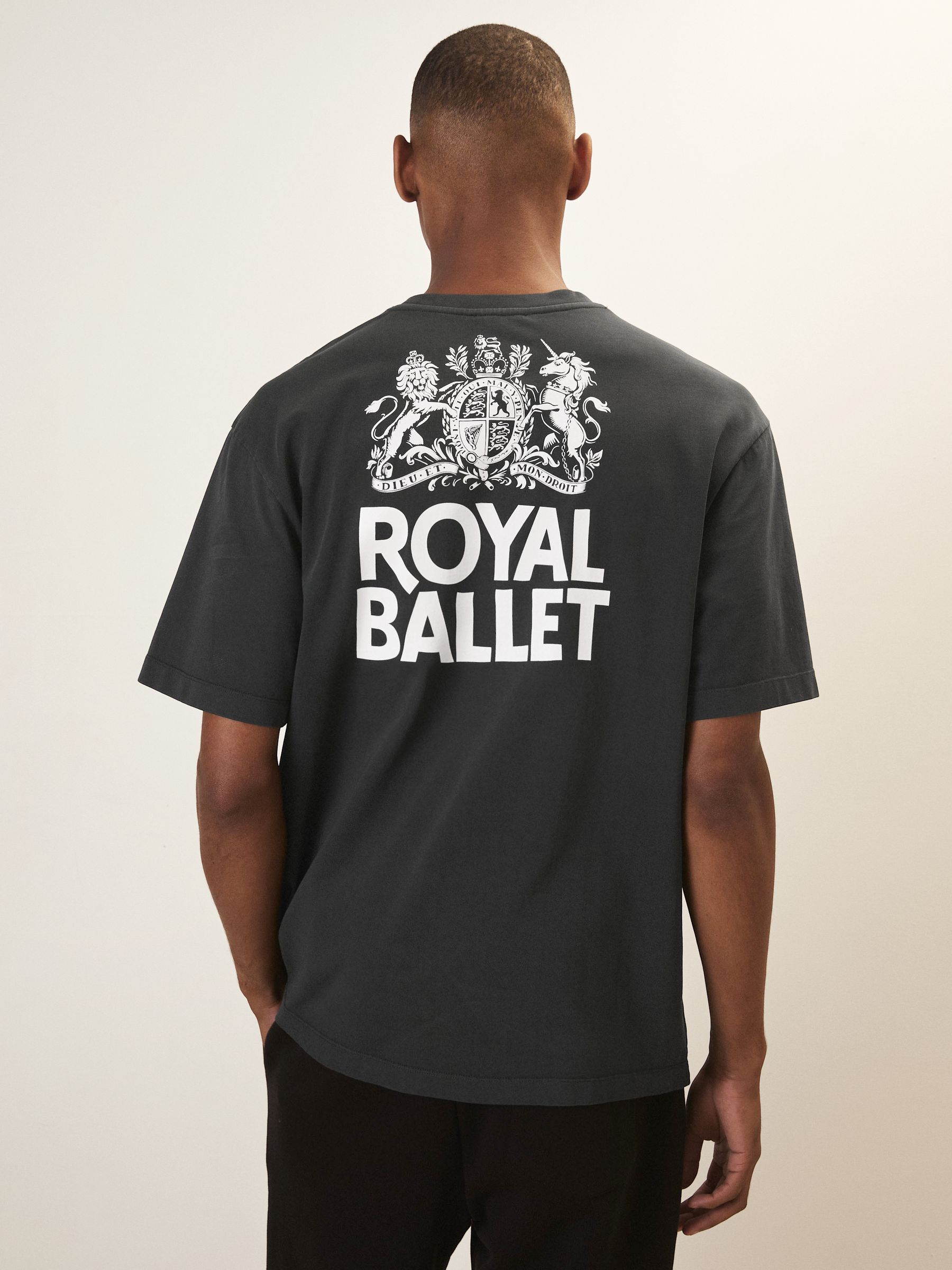 Reiss Reiss | Royal Ballet Logo Unisex Fit T-Shirt in Black | REISS