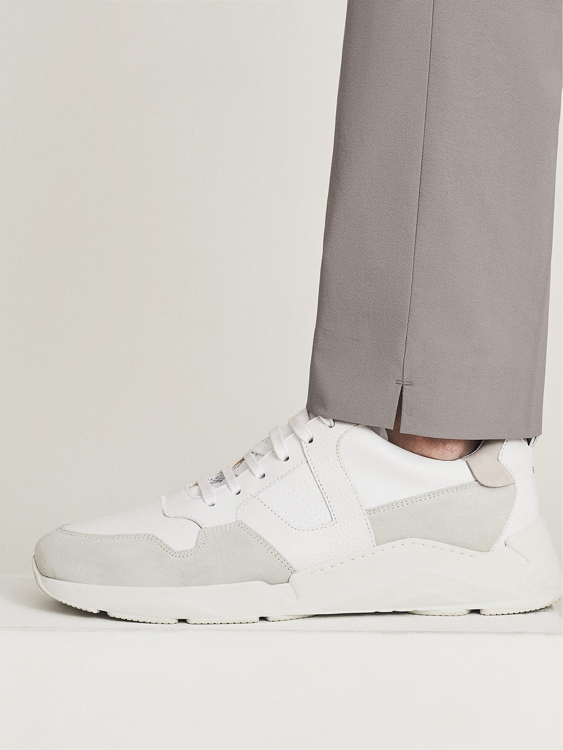 Reiss Pale Grey Ranger Golf Performance Slim Fit Trousers | REISS USA